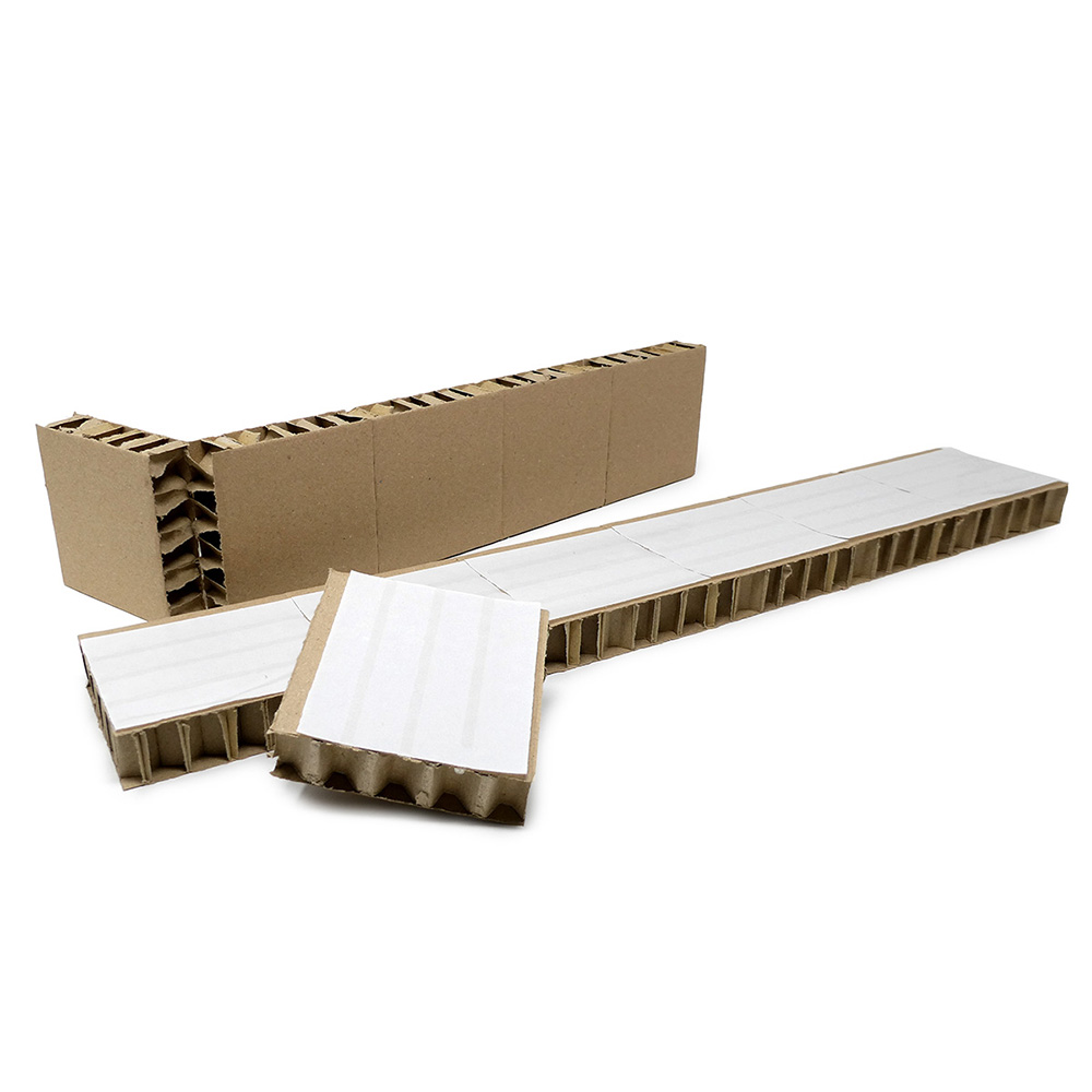 Plot auto-adhésif en carton nid d'abeille